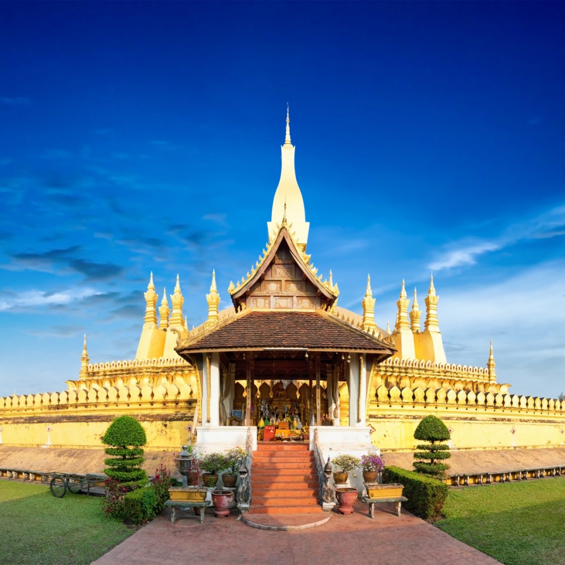 Explore Amazing Southern Laos Tour Packages - Luxury Laos Travel